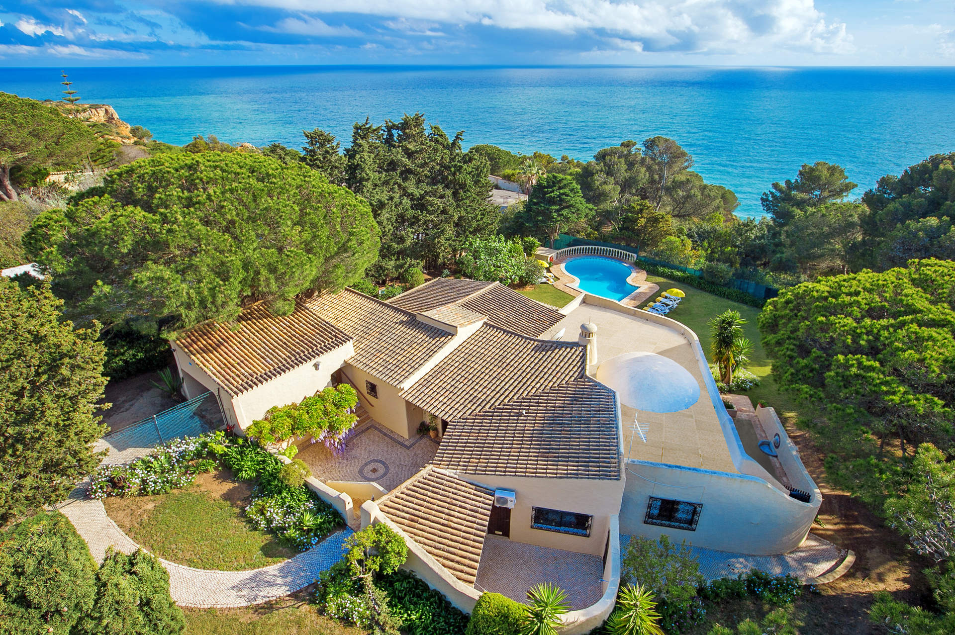 Villa Sounia In Lagos, Algarve | Villa Plus