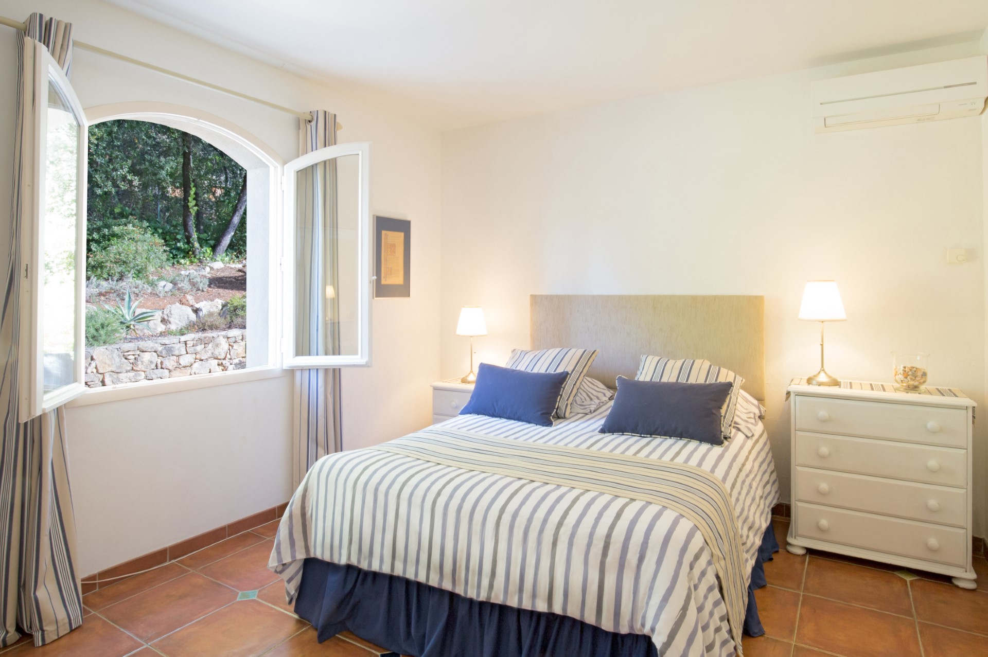 Villa Les Etoiles In Lorgues, French Riviera | Villa Plus
