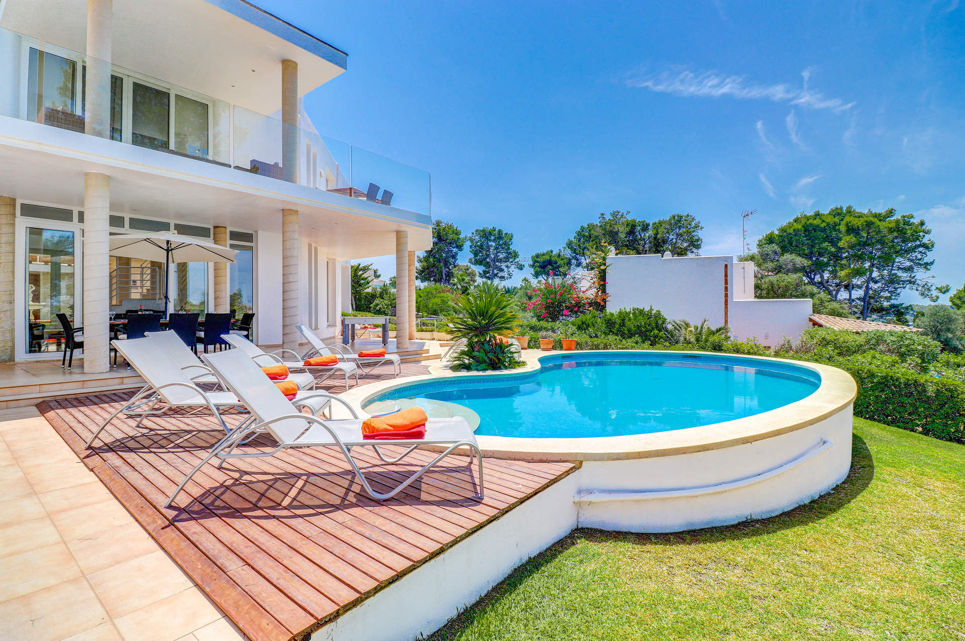 Villa Ses Arcades In Cala D'or, Majorca | Villa Plus