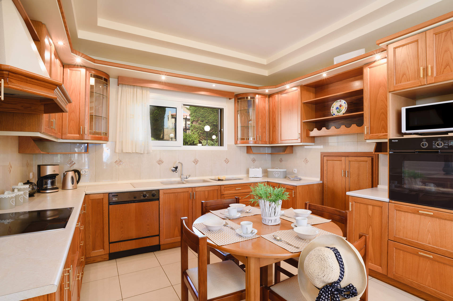 Villa Helios Rodos In Rhodes Town, Rhodes | Villa Plus