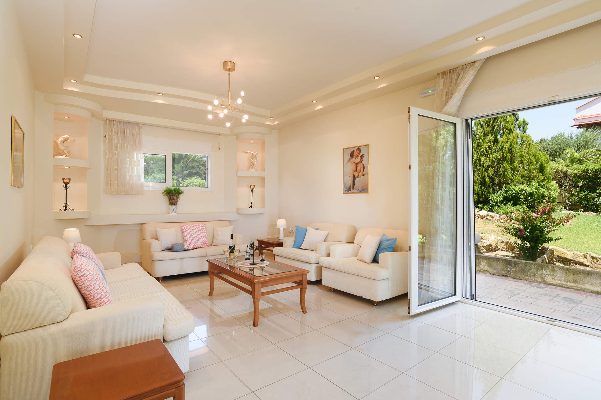 Villa Helios Rodos In Rhodes Town, Rhodes | Villa Plus