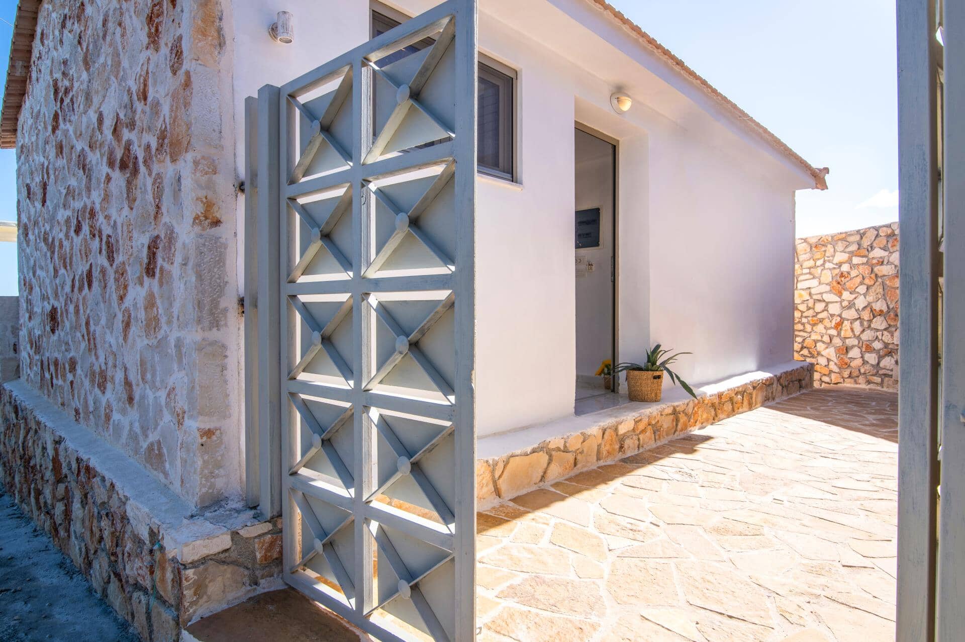 Villa Chrysso Horio 1 In Alykes, Zante | Villa Plus