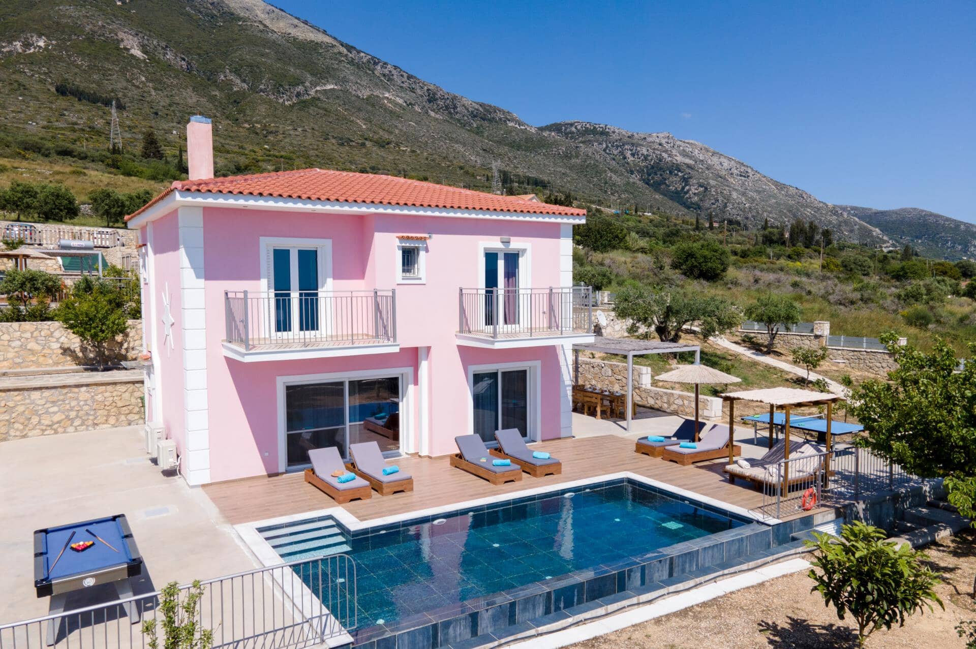 Villa Roz In Lourdas, Kefalonia | Villa Plus