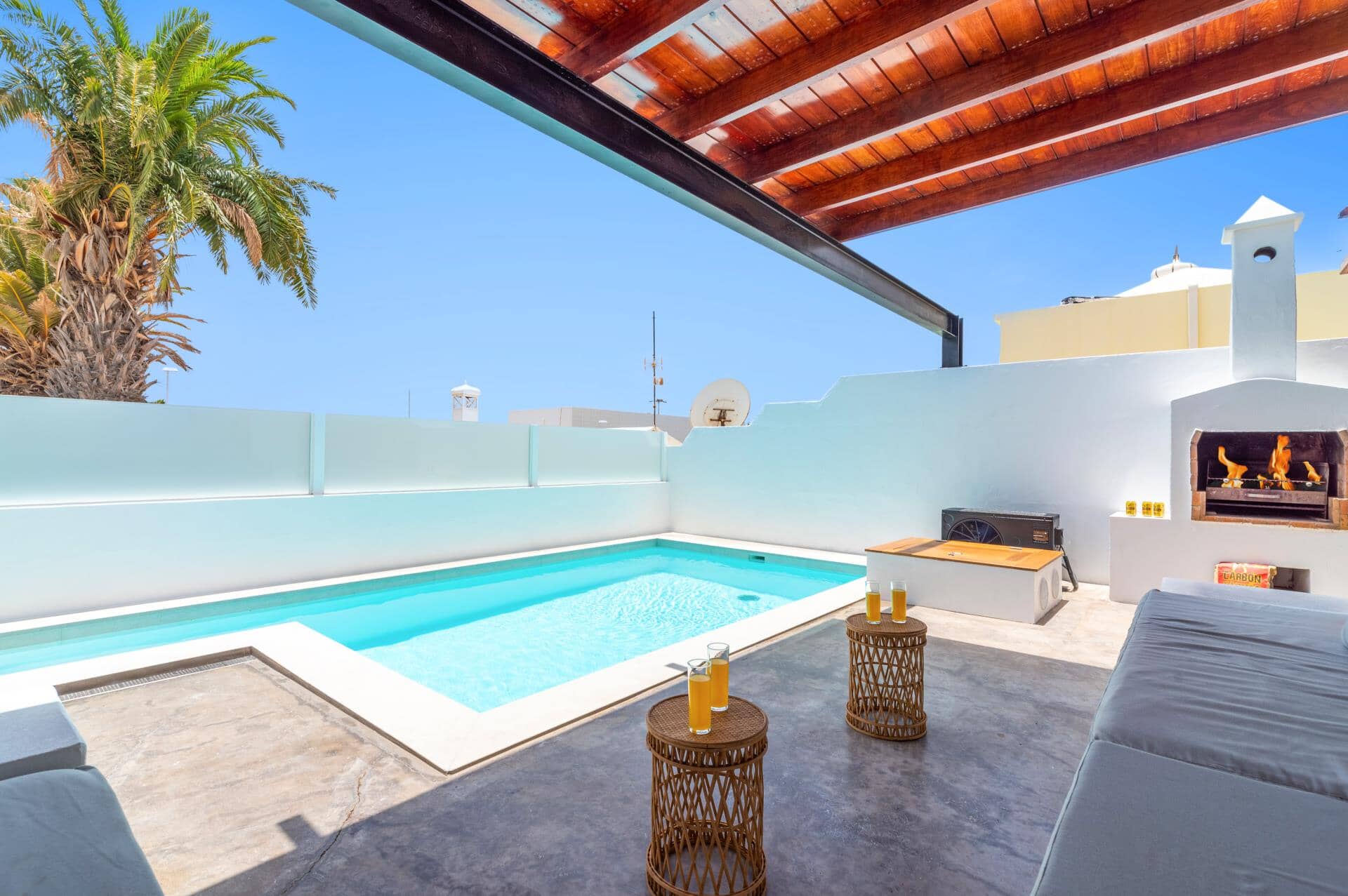 Villa Tina In Puerto del Carmen, Lanzarote | Villa Plus