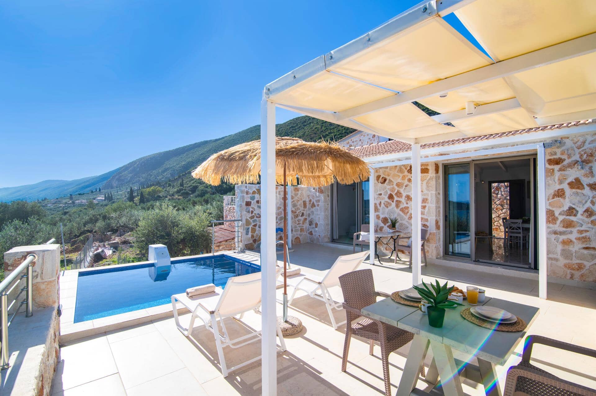 Villa Chrysso Horio 1 In Alykes, Zante | Villa Plus