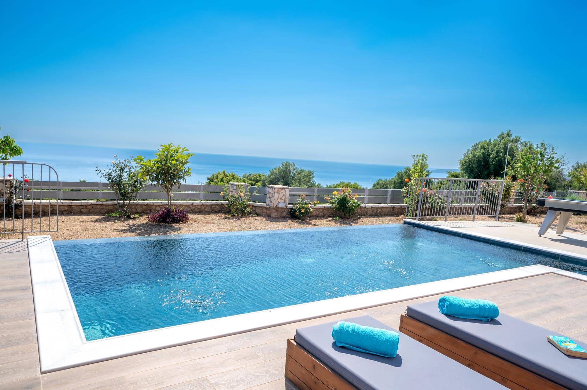 Villa Roz In Lourdas, Kefalonia | Villa Plus
