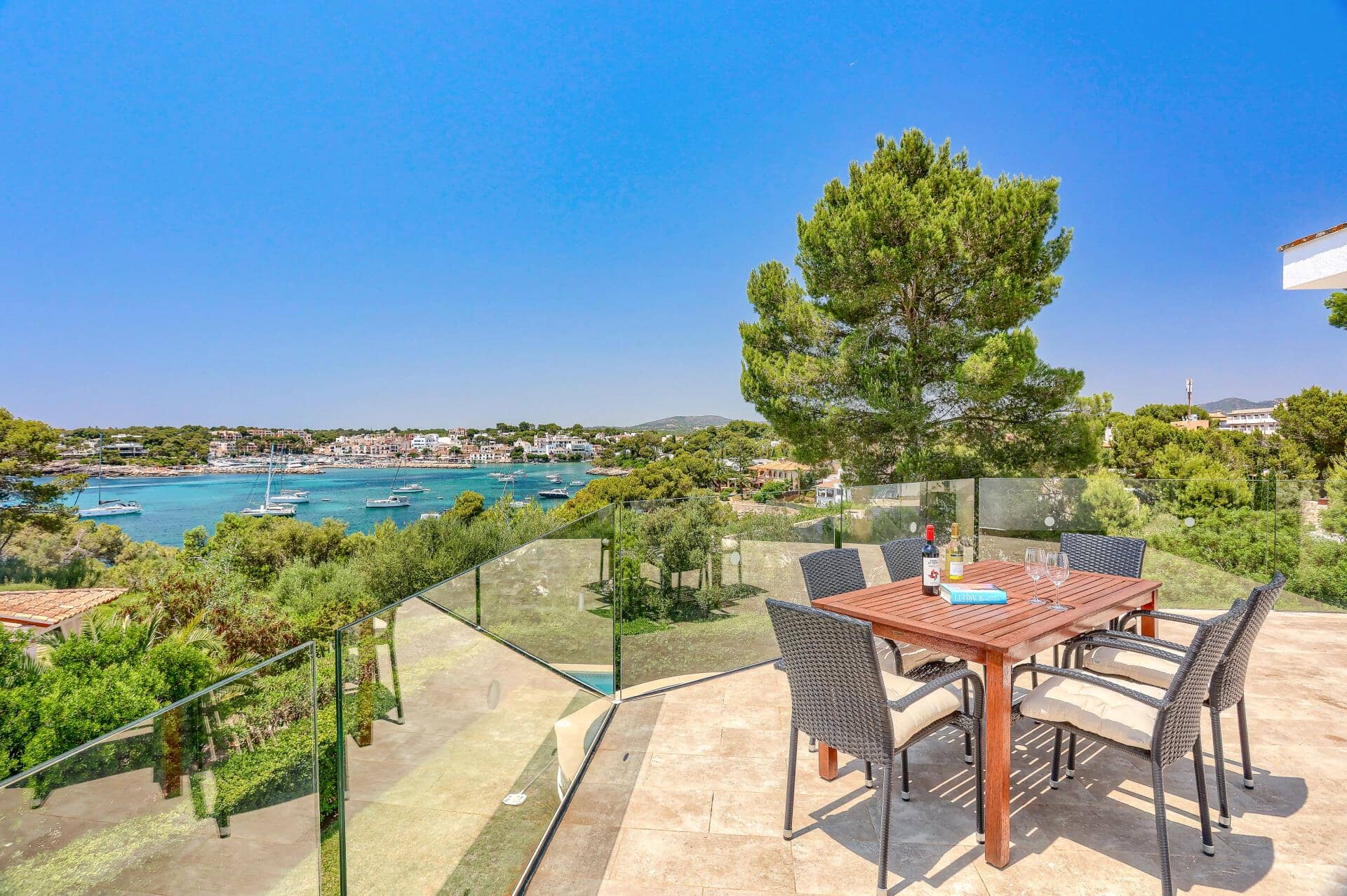 Villa Ses Arcades In Cala D'or, Majorca | Villa Plus