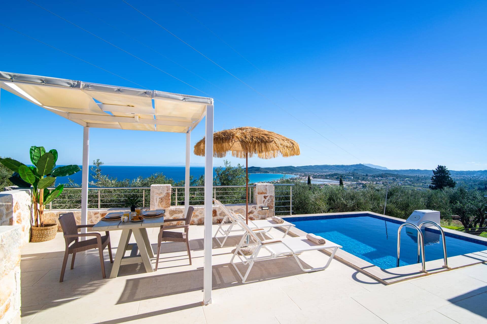 Villa Chrysso Horio 1 In Alykes, Zante | Villa Plus
