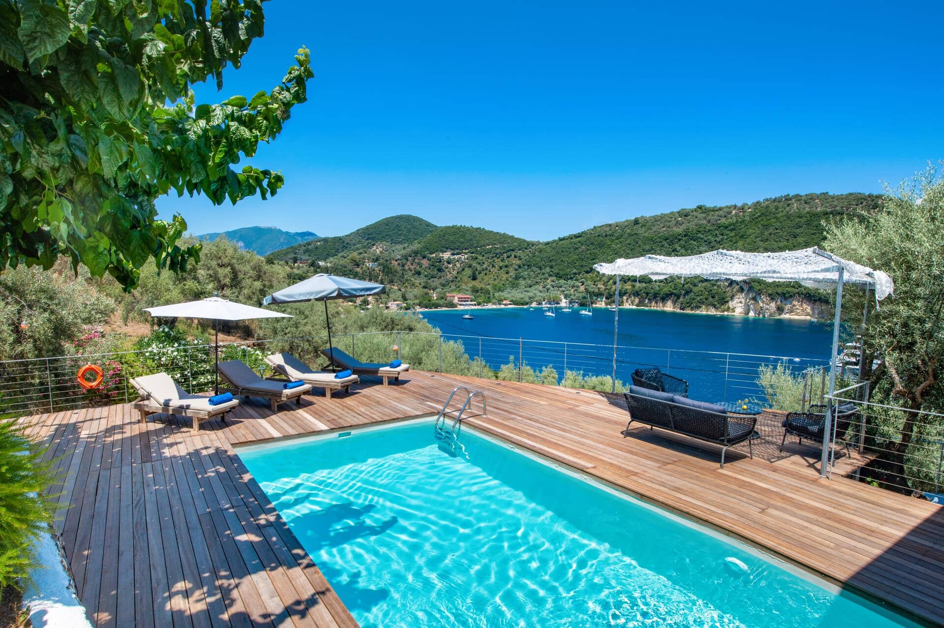 Villa Floisvos Desimi In Desimi, Lefkada | Villa Plus